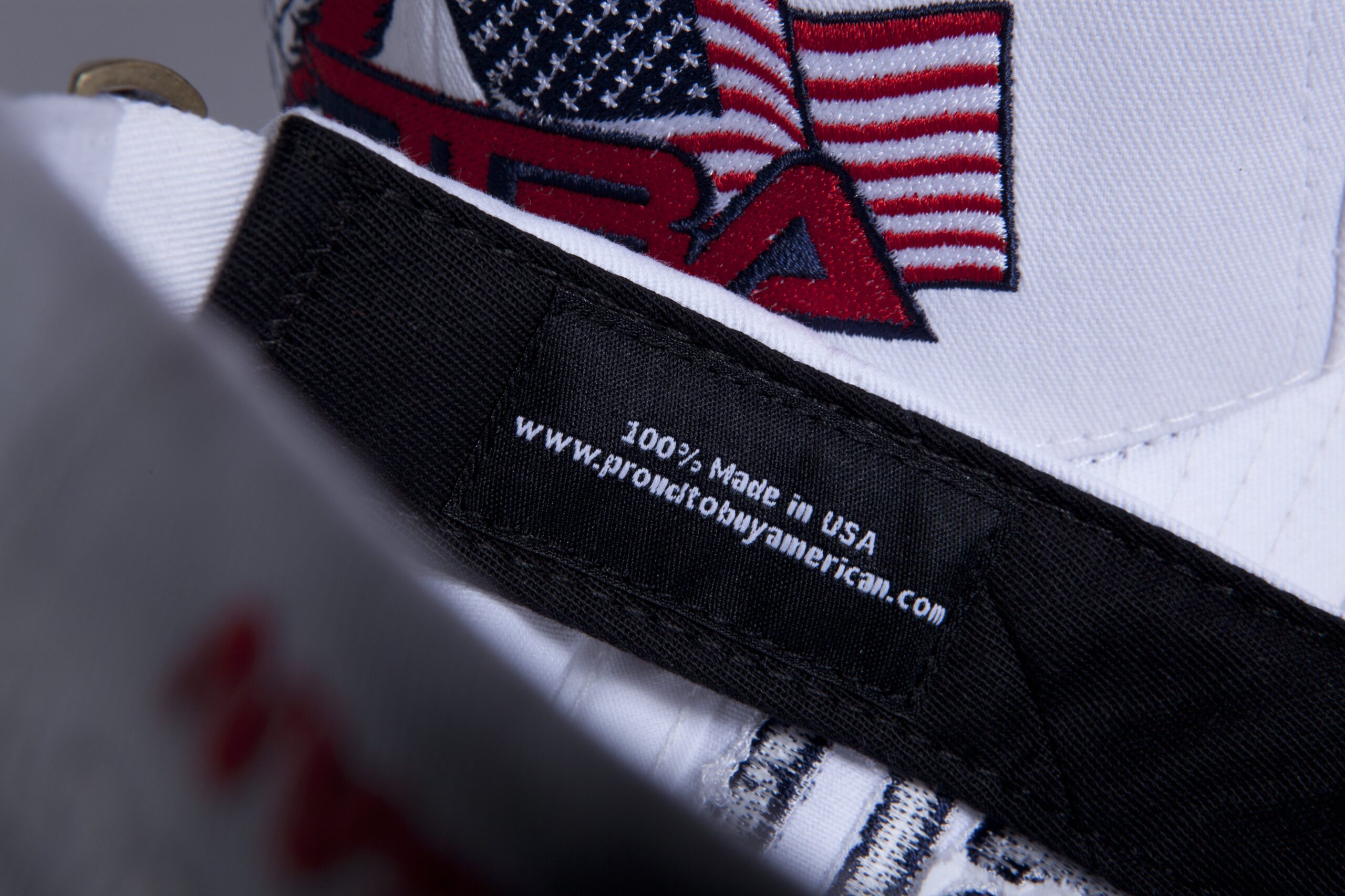 PROUD TO BUY AMERICAN | PRODUCTS MADE IN USA